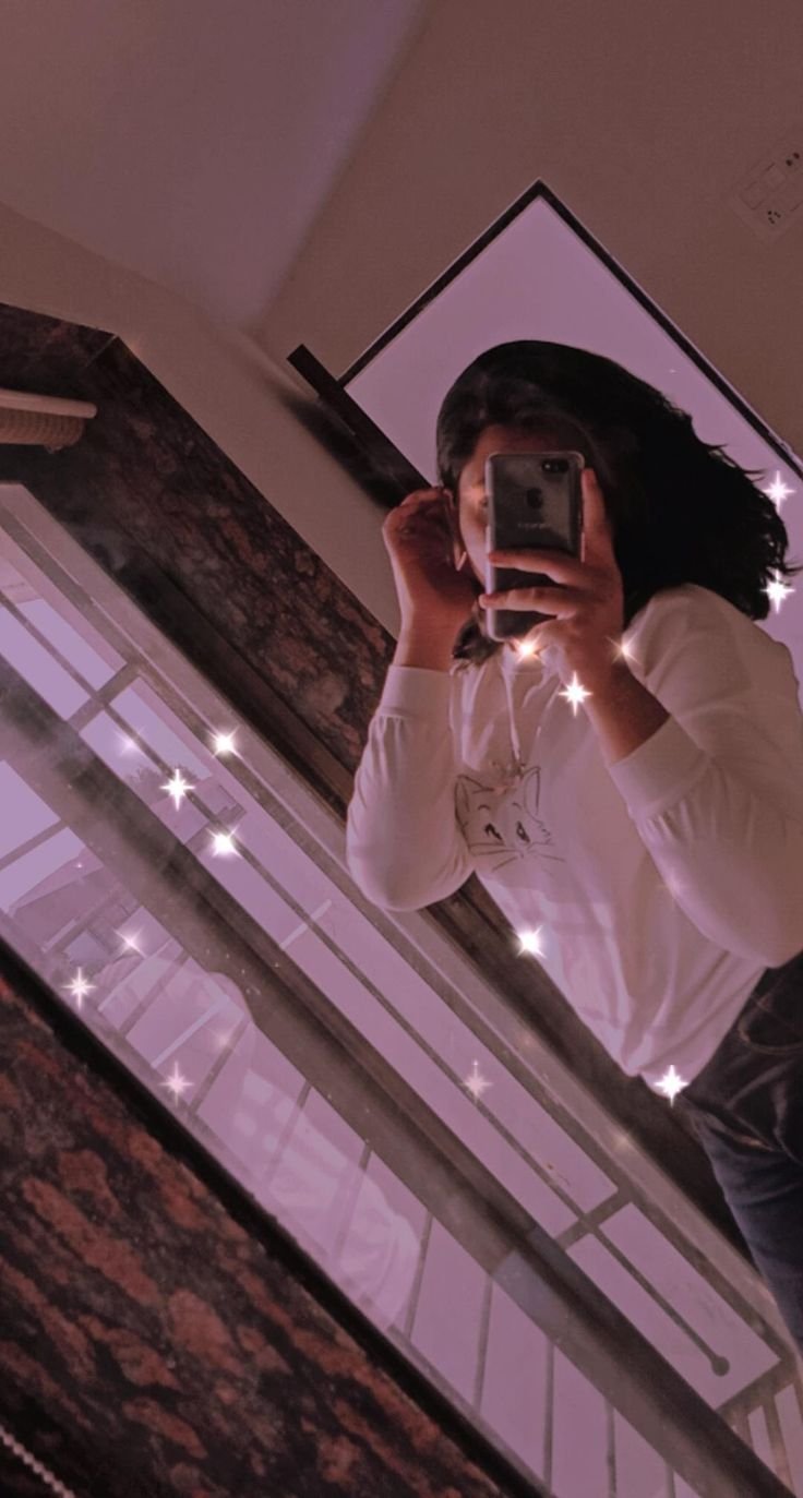 Mirror Instagram Hidden Face Pose - Trend Dpz