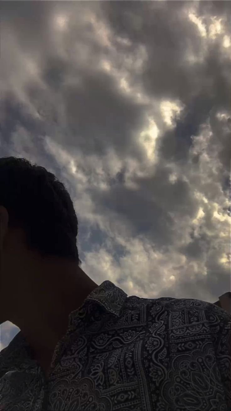 Instagram Hidden Face Aesthetic Boy Mirror Selfie - Trend Dpz