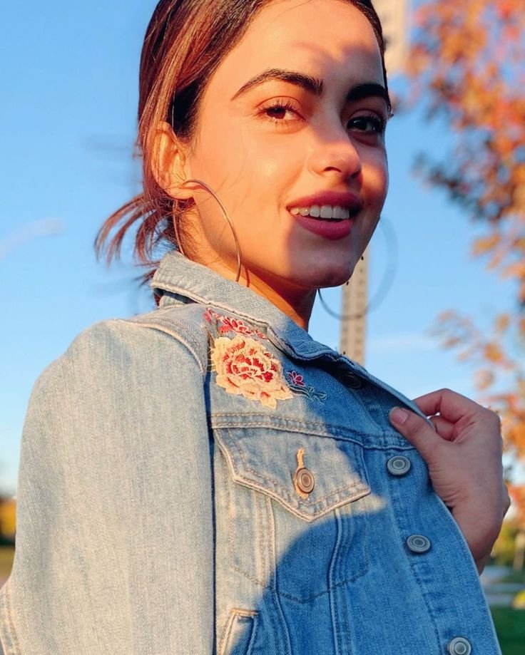 100+ Simi Chahal - Trend Dpz